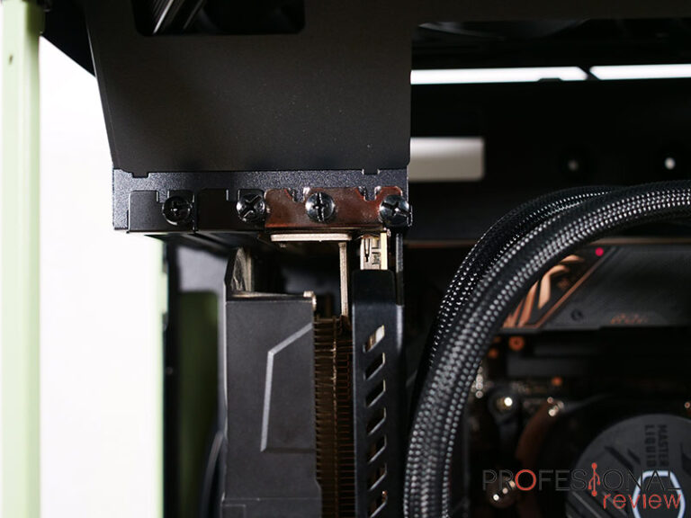 Thermaltake The Tower 300 Review en Español (Análisis completo)