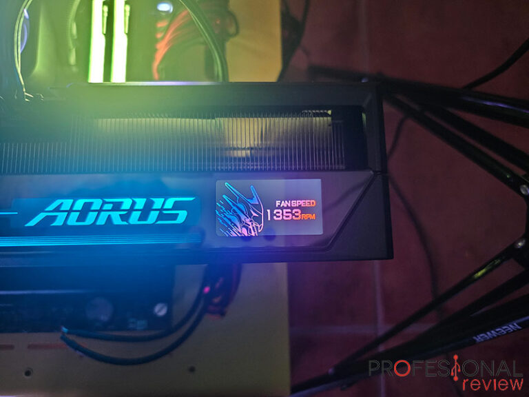 AORUS RTX 5090 Master Review en Español (Análisis completo)