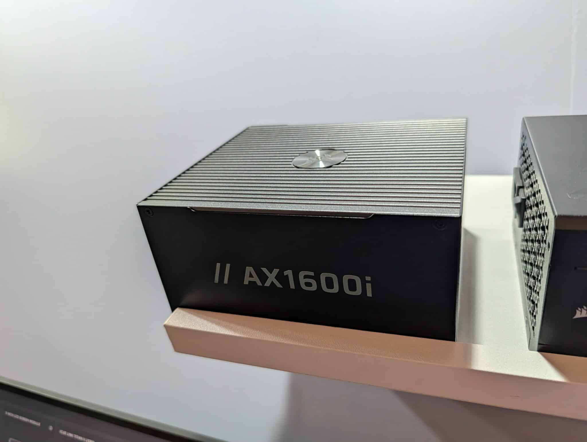 Hemos visto las AX1600i SHIFT, HX1000i SHIFT CRYSTAL y RM1200e de ...